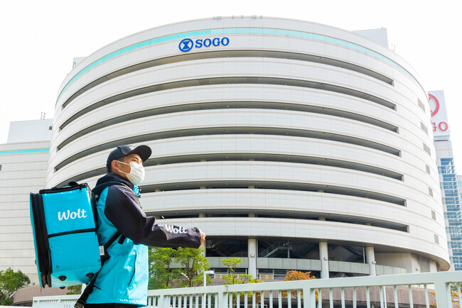 デリバリーサービス「Wolt」が「そごう横浜店」約300アイテムの商品を配送 10/11サービス開始|ECzine（イーシージン）